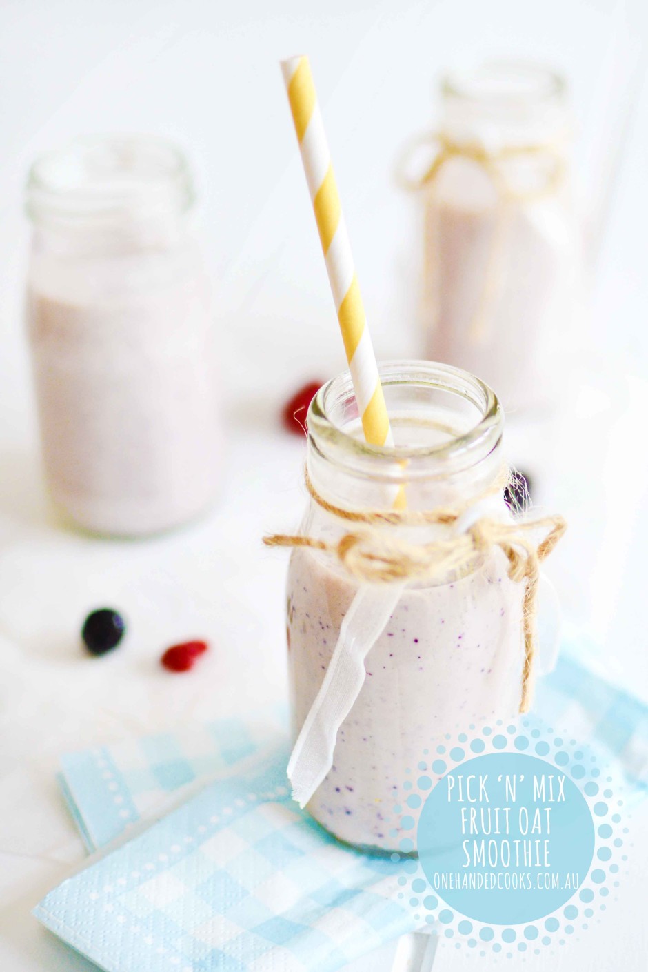 Pick 'N' Mix Fruit Oat Smoothie - One Handed Cooks